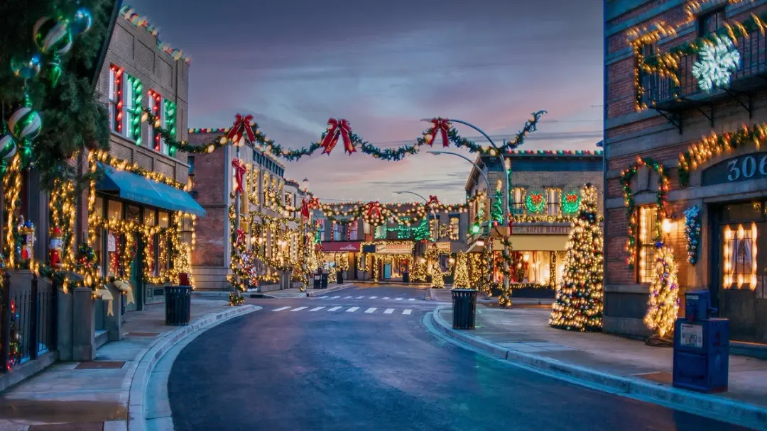 Merry & Bright at Martini Town | Destination Vancouver