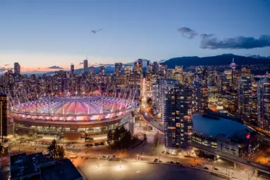 Robson Street | Destination Vancouver