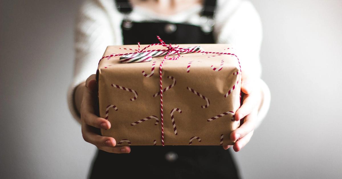 23 Christmas Gifts, from Stocking Stuffers to Splurge-Worthy Gifts ...