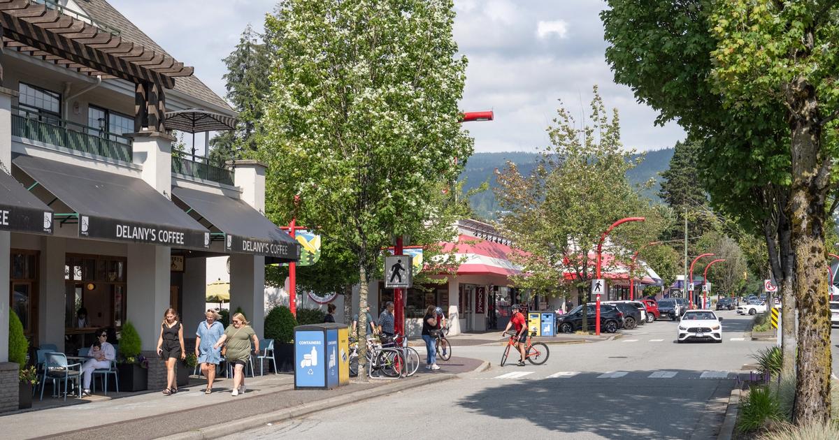 Edgemont Village | Destination Vancouver